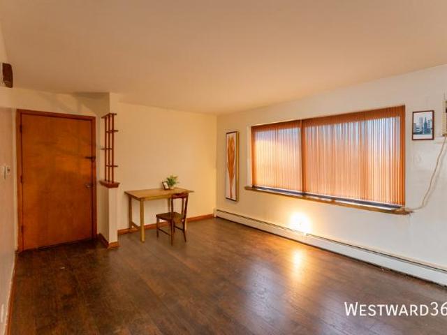 2 Br, 1 bath, Condo 8745 S Cottage Grove Ave