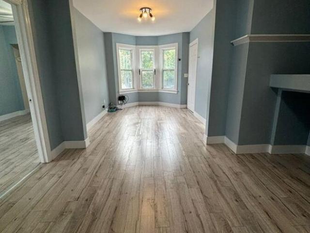 2 Br, 1 bath, Condo 894 Howard Ave