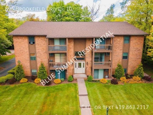 2 Br, 1 bath, Condo 896 Brookfield Drive