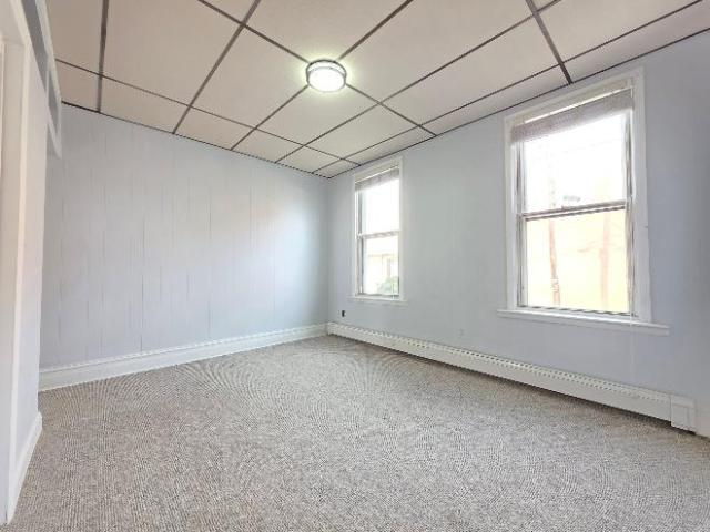 2 Br, 1 bath, Condo 8 Lincoln Ave