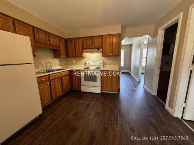 2 Br, 1 bath, Condo 8 Priest Hill Rd Apt