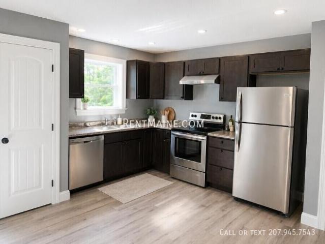 2 Br, 1 bath, Condo 8 Twin Oak Dr