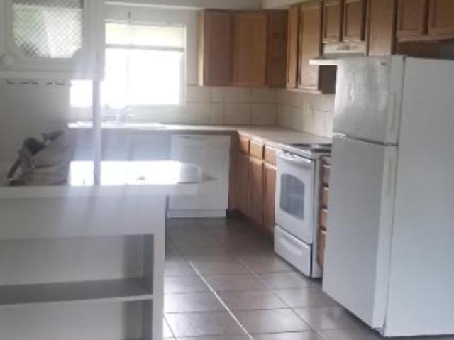 2 Br, 1 bath, Condo 8 12 Street