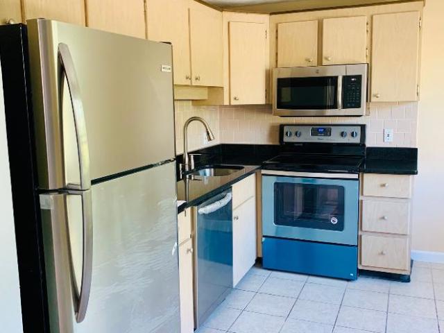 2 Br, 1 bath, Condo 8B Mayberry Drive