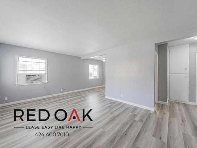 2 Br, 1 bath, Condo 9000 Wilbur Avenue