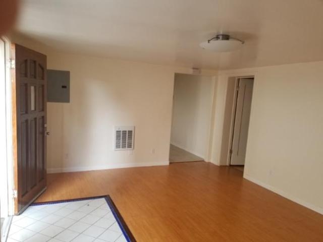 2 Br, 1 bath, Condo 906 Central Ave