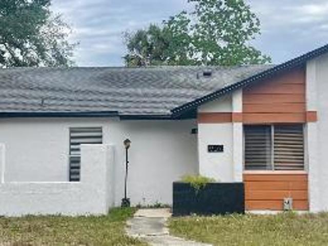 2 Br, 1 bath, Condo 907 Orange Ave