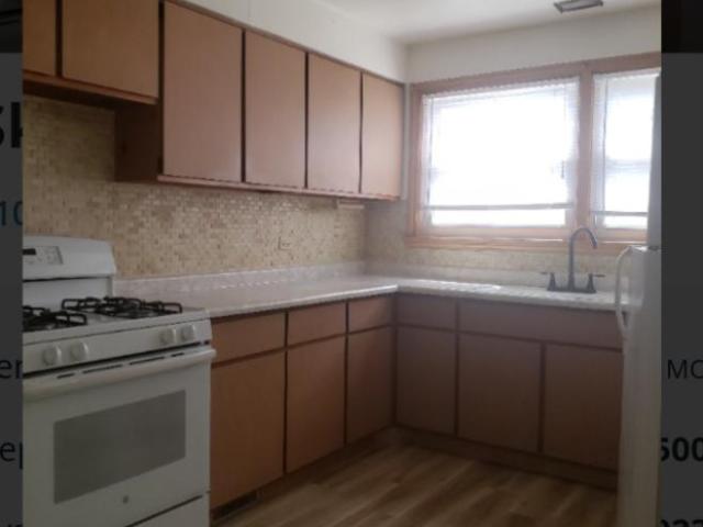 2 Br, 1 bath, Condo 9103 Lamon Ave