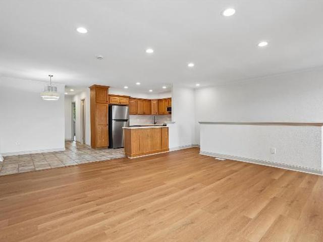 2 Br, 1 bath, Condo 9168 Ellie Dr