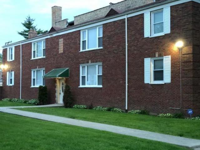 2 Br, 1 bath, Condo 9209 S Laflin St