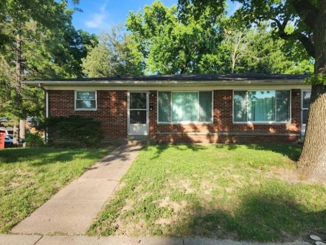 2 Br, 1 bath, Condo 920 S 74th St