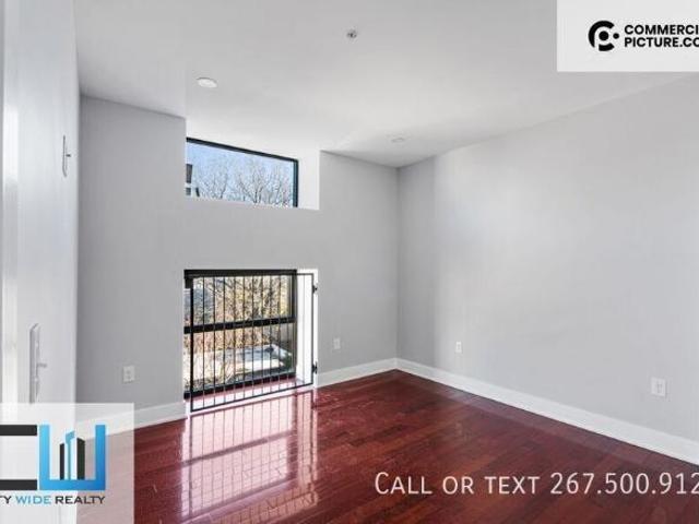 2 Br, 1 bath, Condo 929 Marlborough St