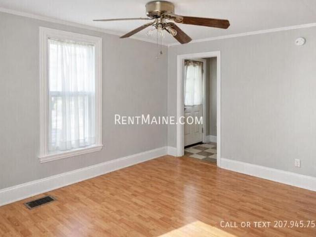 2 Br, 1 bath, Condo 92 Fling St