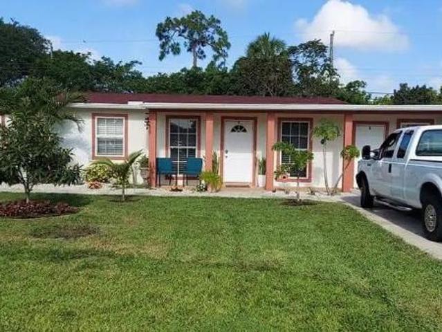 2 Br, 1 bath, Condo 931 Coconut Cir W