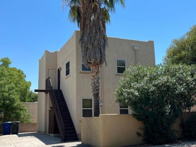2 Br, 1 bath, Condo 934 North Campbell Avenue