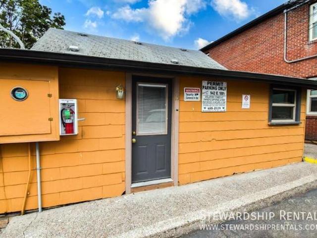 2 Br, 1 bath, Condo 942 E 18th Avenue