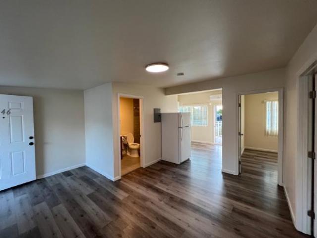 2 Br, 1 bath, Condo 946 N Van Ness Ave