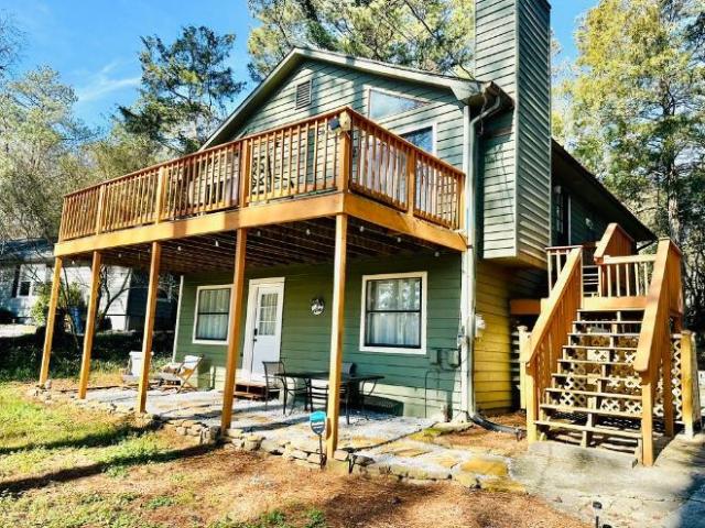 2 Br, 1 bath, Condo 947 Lake Drive
