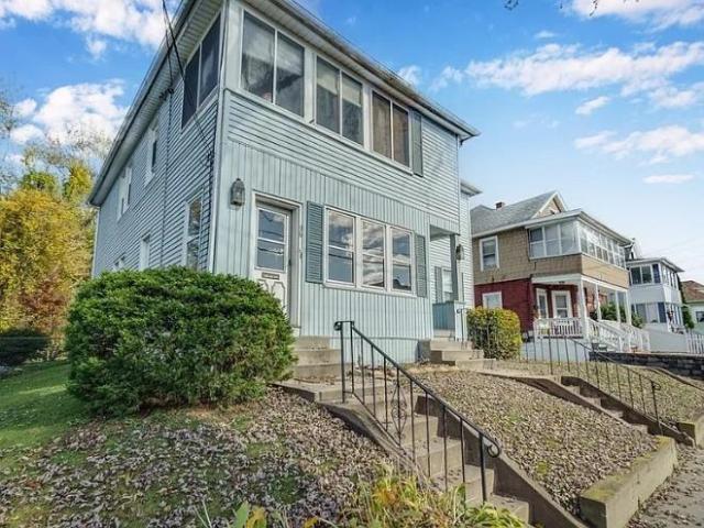 2 Br, 1 bath, Condo 94 Bonner St