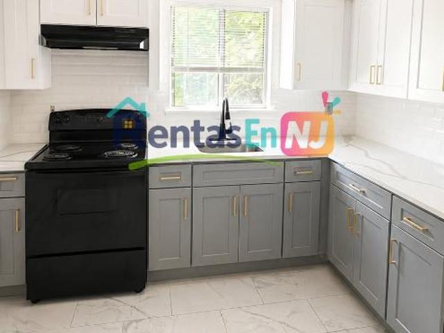 2 Br, 1 bath, Condo 95 Mount Vernon Ave