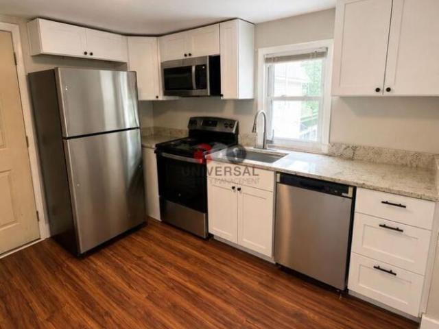 2 Br, 1 bath, Condo 96 Winter St