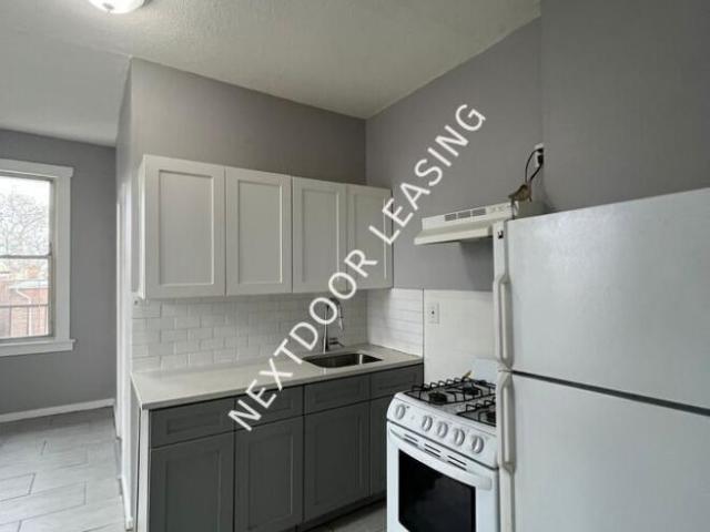 2 Br, 1 bath, Condo 96 Stevens Ave