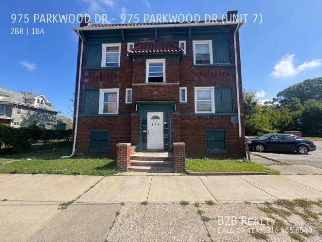 2 Br, 1 bath, Condo 975 Parkwood Dr