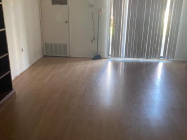 2 Br, 1 bath, Condo 9926 Haldeman Ave