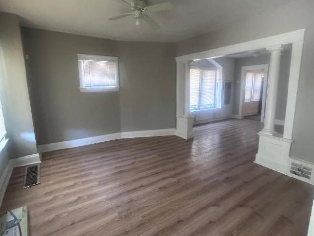 2 Br, 1 bath, Condo 9922 Adams