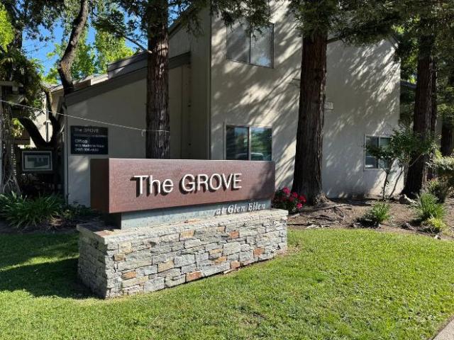 2 Br, 1 bath, Condo 997 Madrone Road
