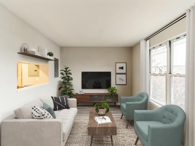 2 Br, 1 bath, Condo 9 Bronsdon St