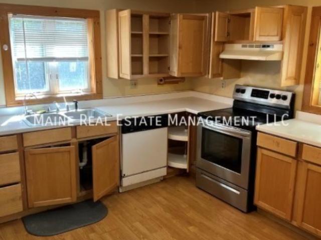 2 Br, 1 bath, Condo 9 Winsor Lane Apt