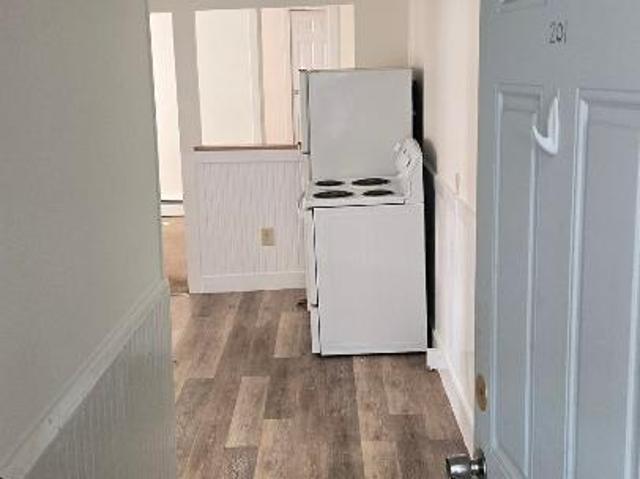 2 Br, 1 bath, Condo 13 Western Ave