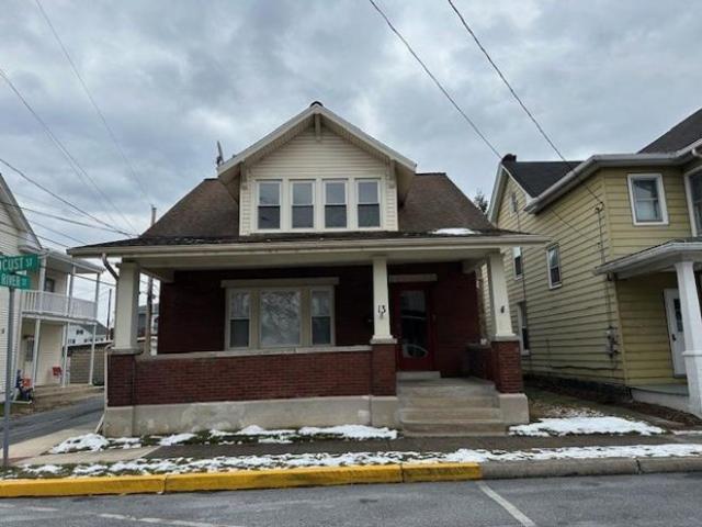 2 Br, 1 bath, Condo 13 Locust St