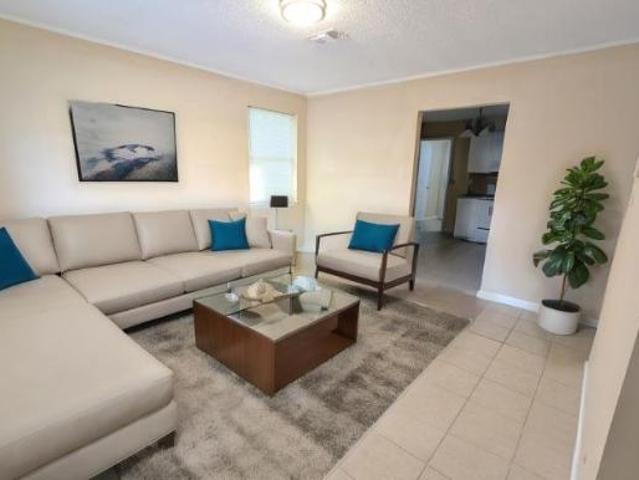 2 Br, 1 bath, Condo 1007 Winton Ave