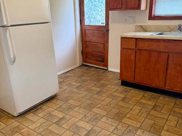 2 Br, 1 bath, Condo 1008 Main St