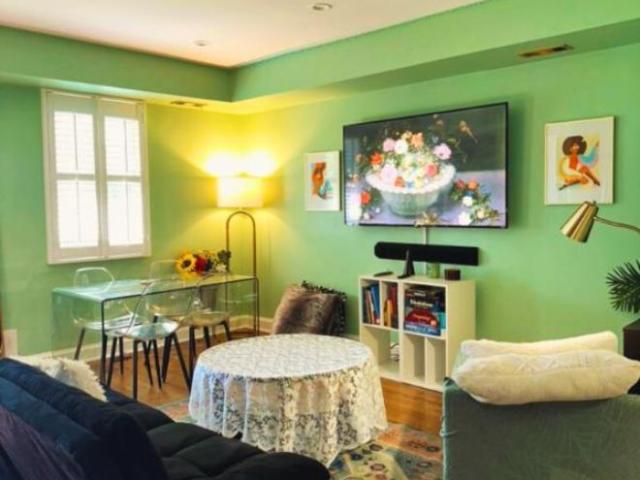 2 Br, 1 bath, Condo 1009 46th St Ne