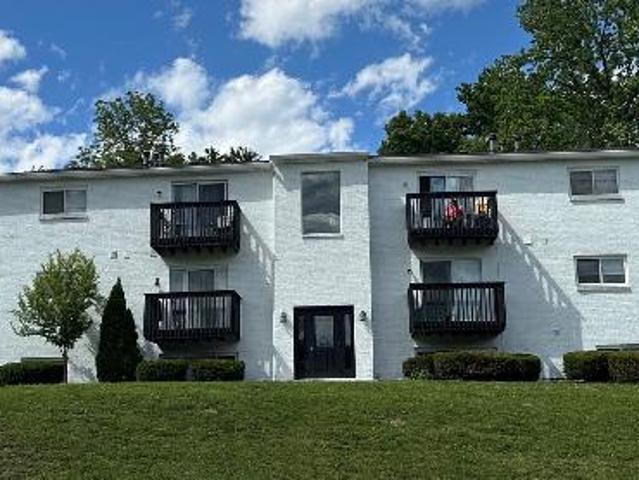 2 Br, 1 bath, Condo 1000 Valleyview Lane