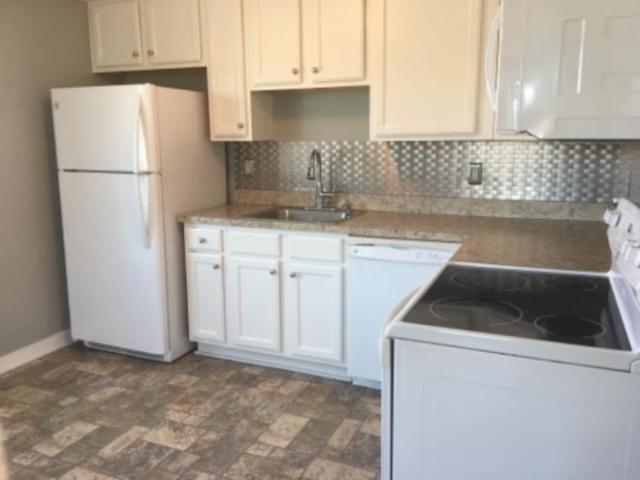 2 Br, 1 bath, Condo 1002 Main Street