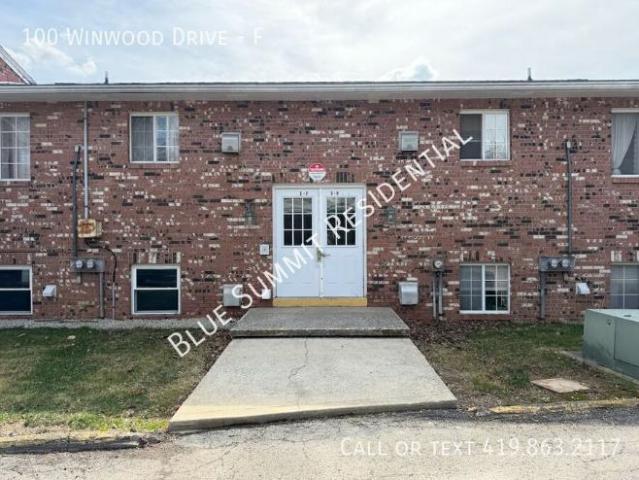 2 Br, 1 bath, Condo 100 Winwood Drive