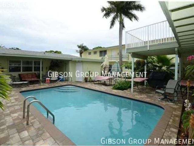 2 Br, 1 bath, Condo 1015 Ne 9th Ave