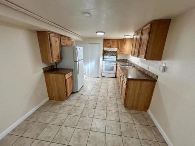 2 Br, 1 bath, Condo 1015 Roosevelt Avenue