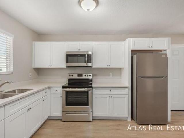 2 Br, 1 bath, Condo 1011 E Commonwealth Place