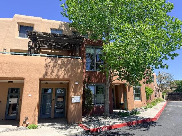 2 Br, 1 bath, Condo 1012 Marquez Pl