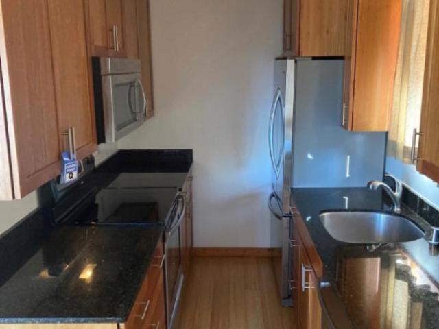 2 Br, 1 bath, Condo 1012 W Pine St