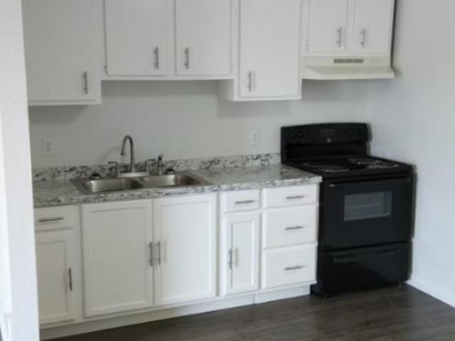 2 Br, 1 bath, Condo 101 California St