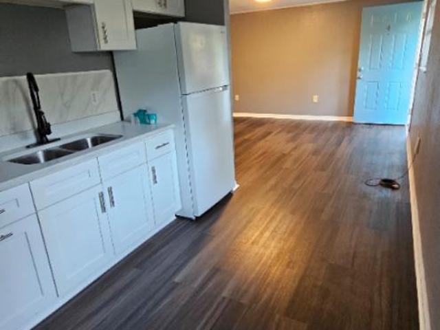 2 Br, 1 bath, Condo 101 Forest Street