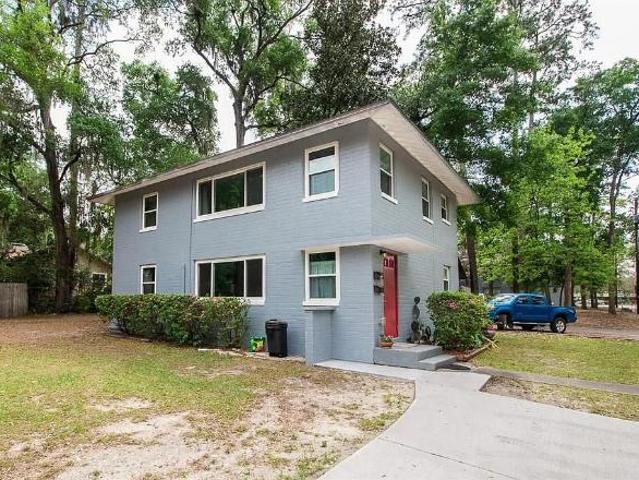 2 Br, 1 bath, Condo 101 NW 21st Street