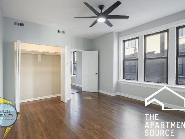 2 Br, 1 bath, Condo 1025 E Hyde Park
