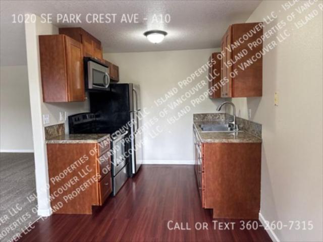 2 Br, 1 bath, Condo 1020 SE Park Crest Ave